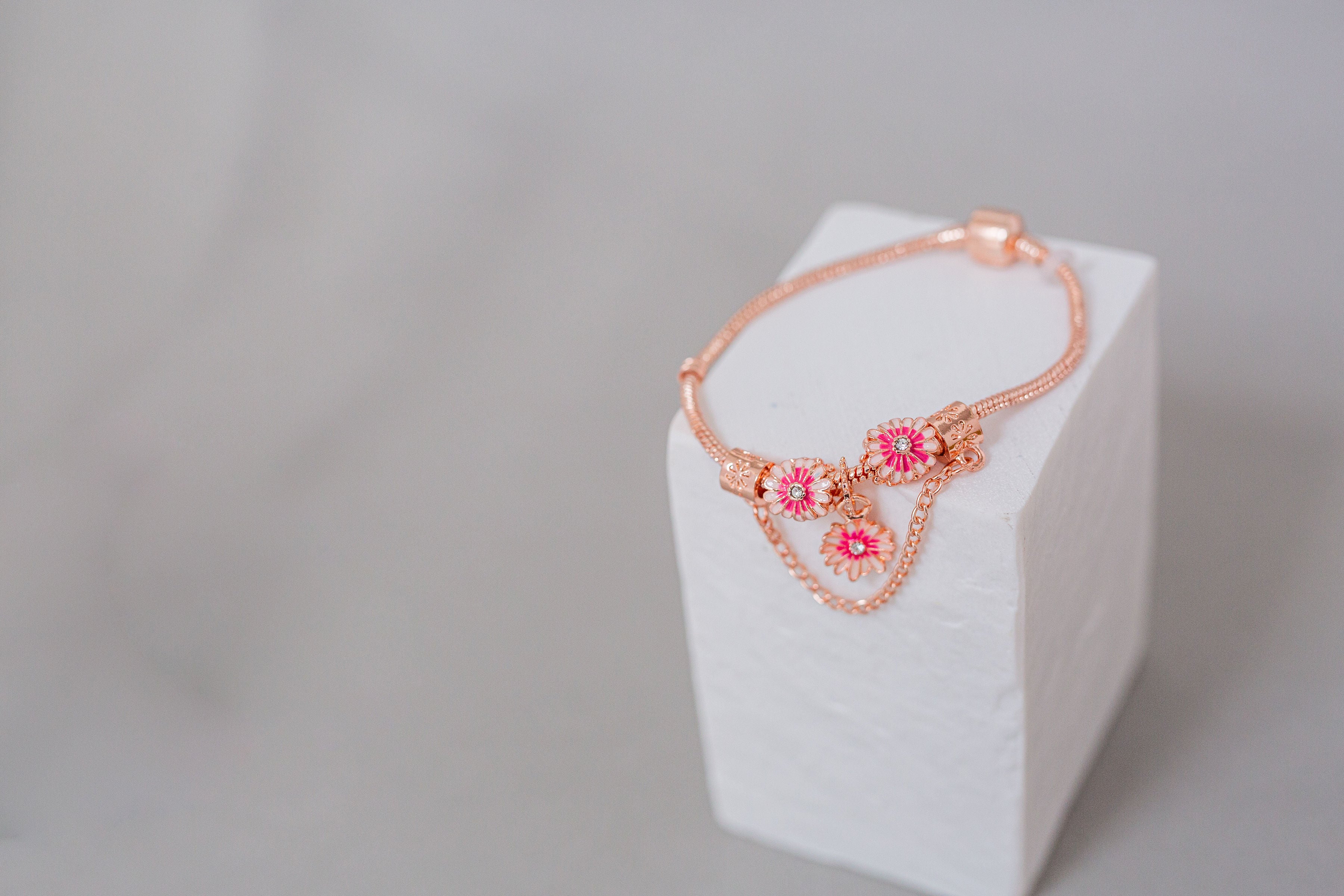 Pink Flower & Rose Gold Charm Bracelet 18.5CM – Clear Crystal